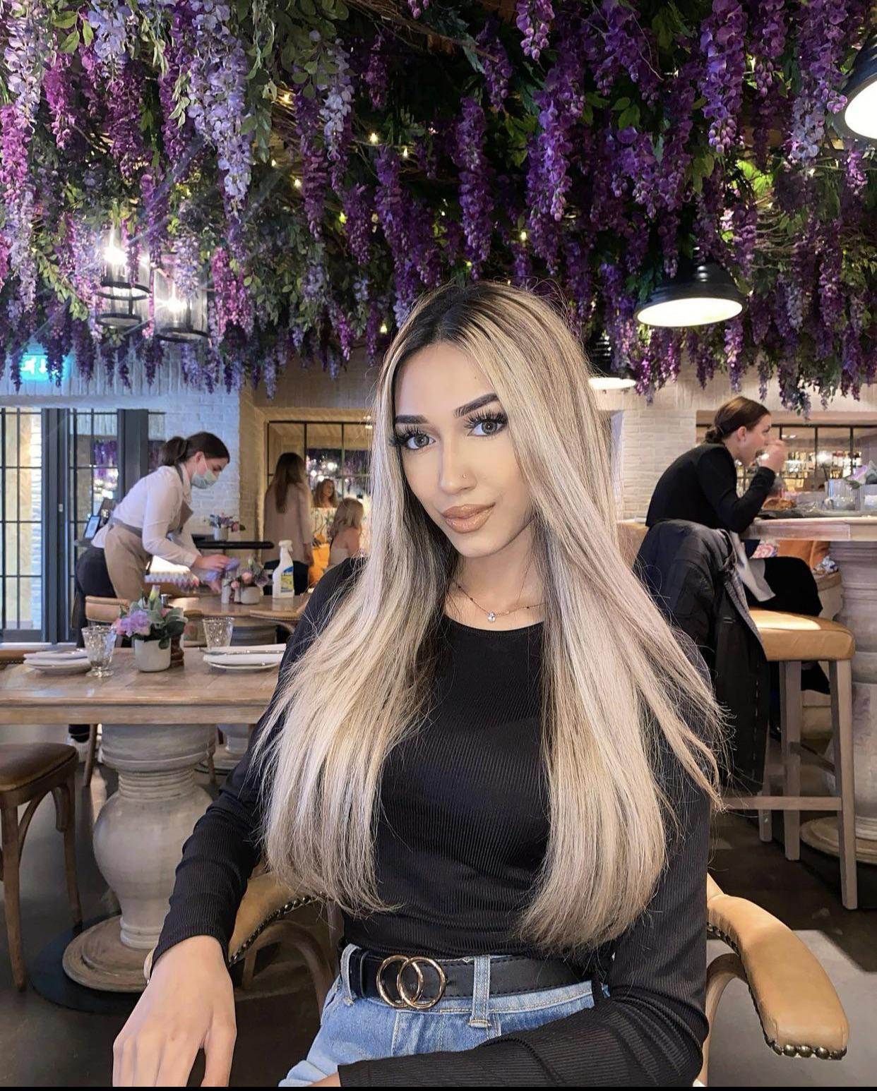 All she needs is a creampie😈 | Scrolller