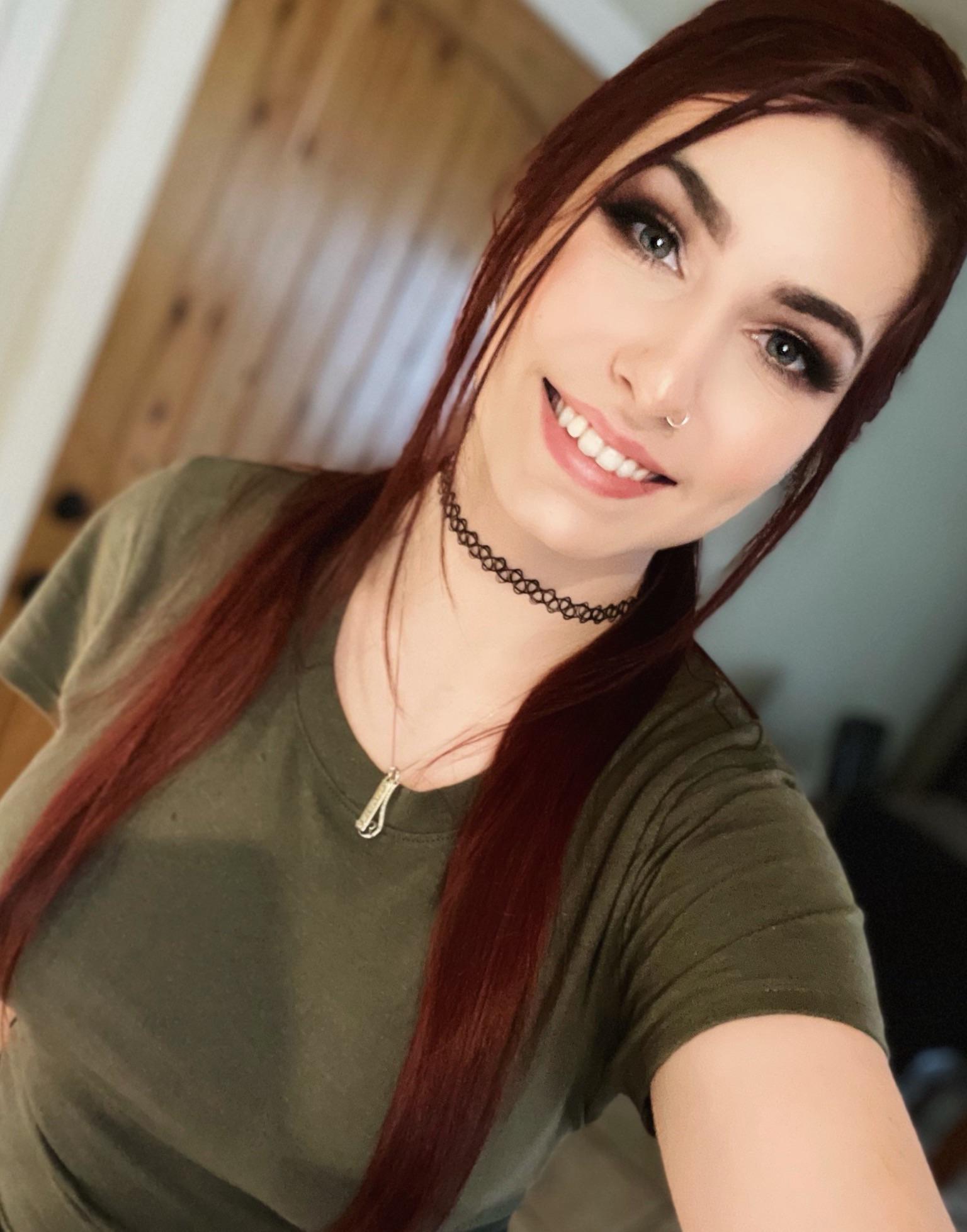 All smiles! 😃 | Scrolller