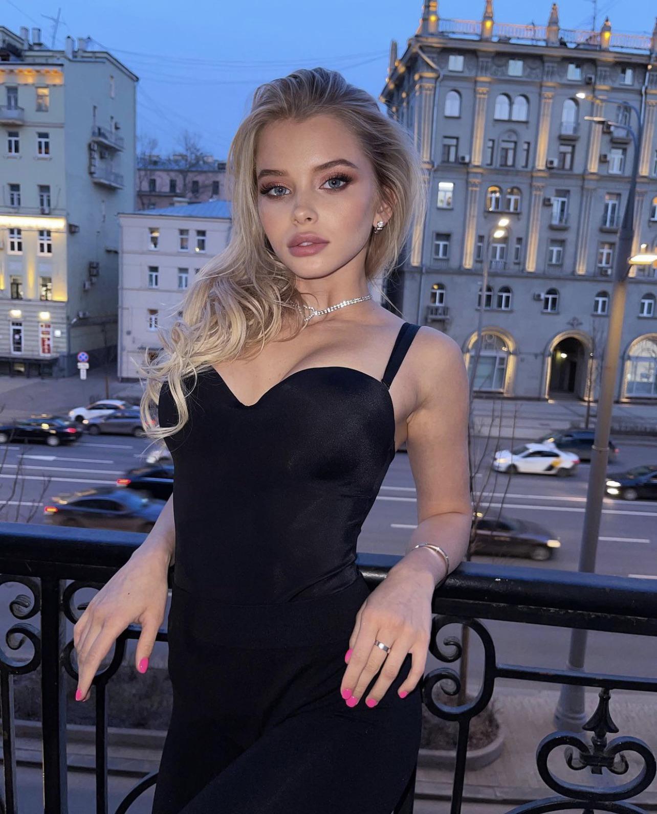 Alla Bruletova | Scrolller