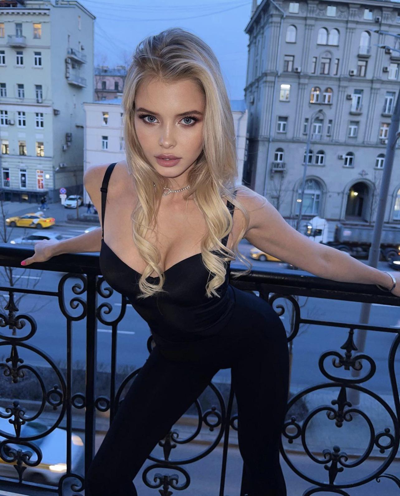 Alla Bruletova | Scrolller