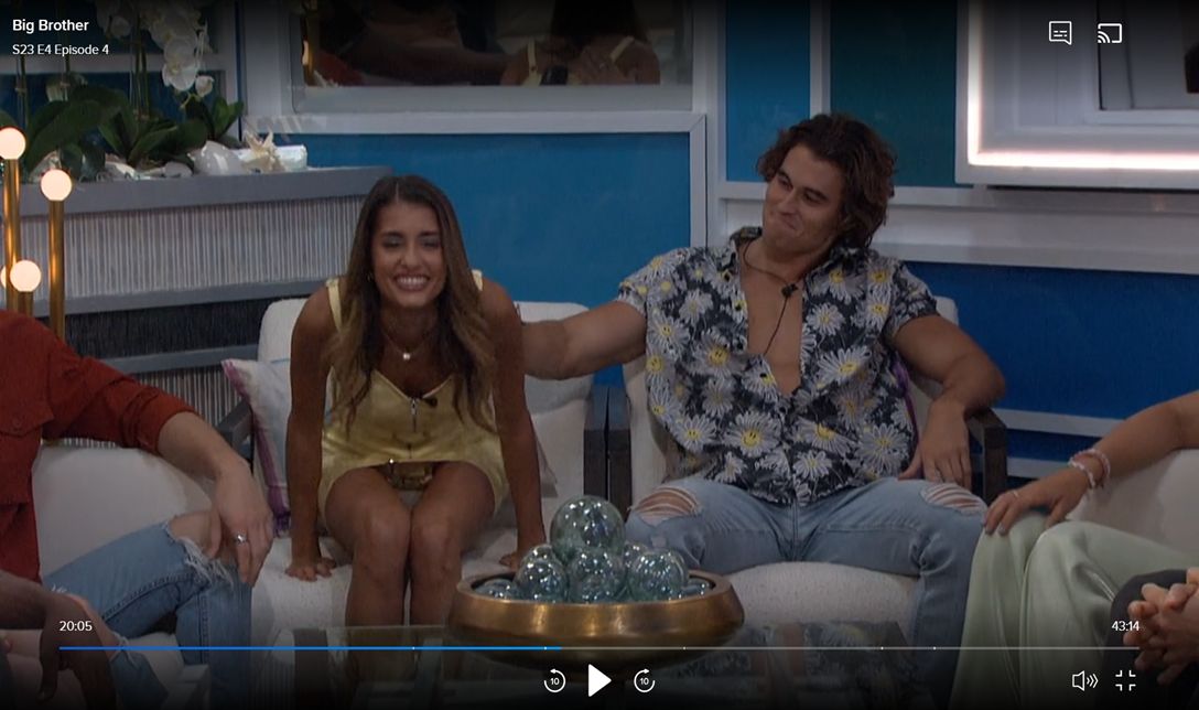 Allysa about to give her speech | Scrolller