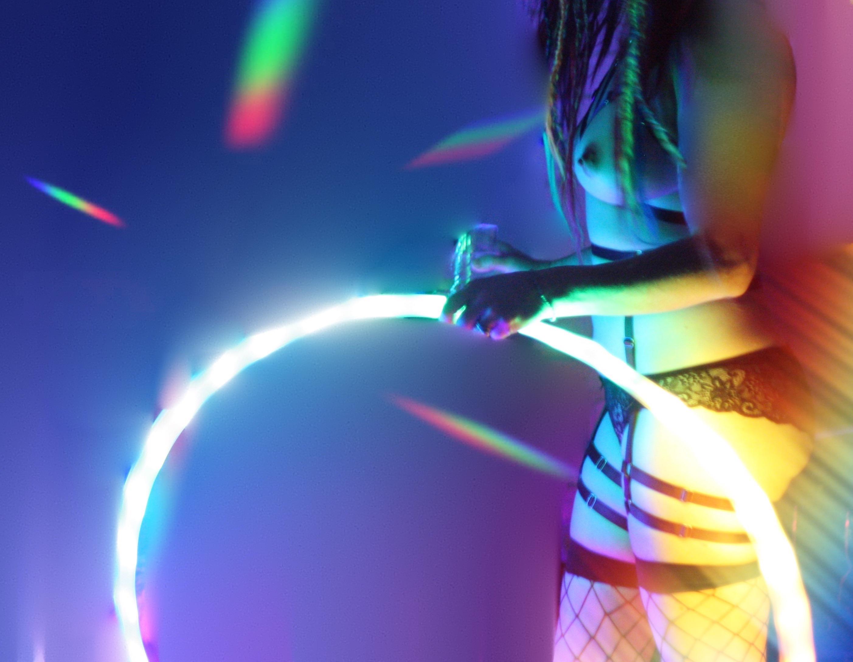 Always ready to play with lights! | Scrolller