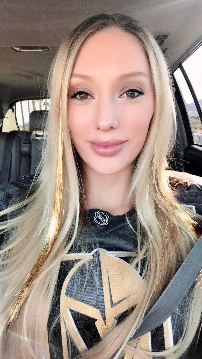 Am a powerful mistress seeking for a newbie sissy to own and train...... Add me on kik ...