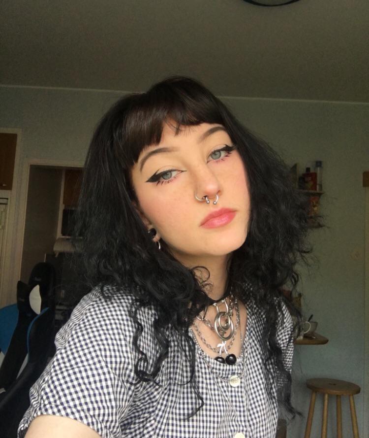 Am I Egirl Enough Scrolller