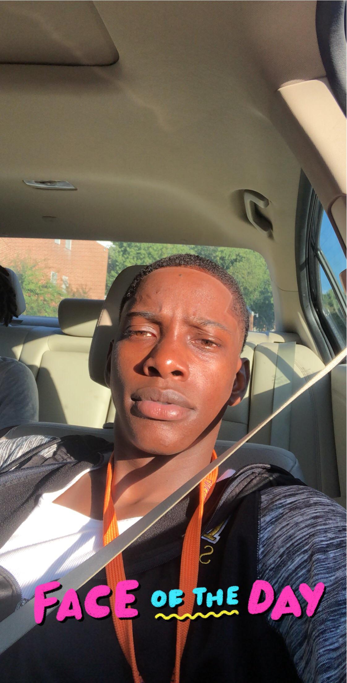 Am I [m20] | Scrolller