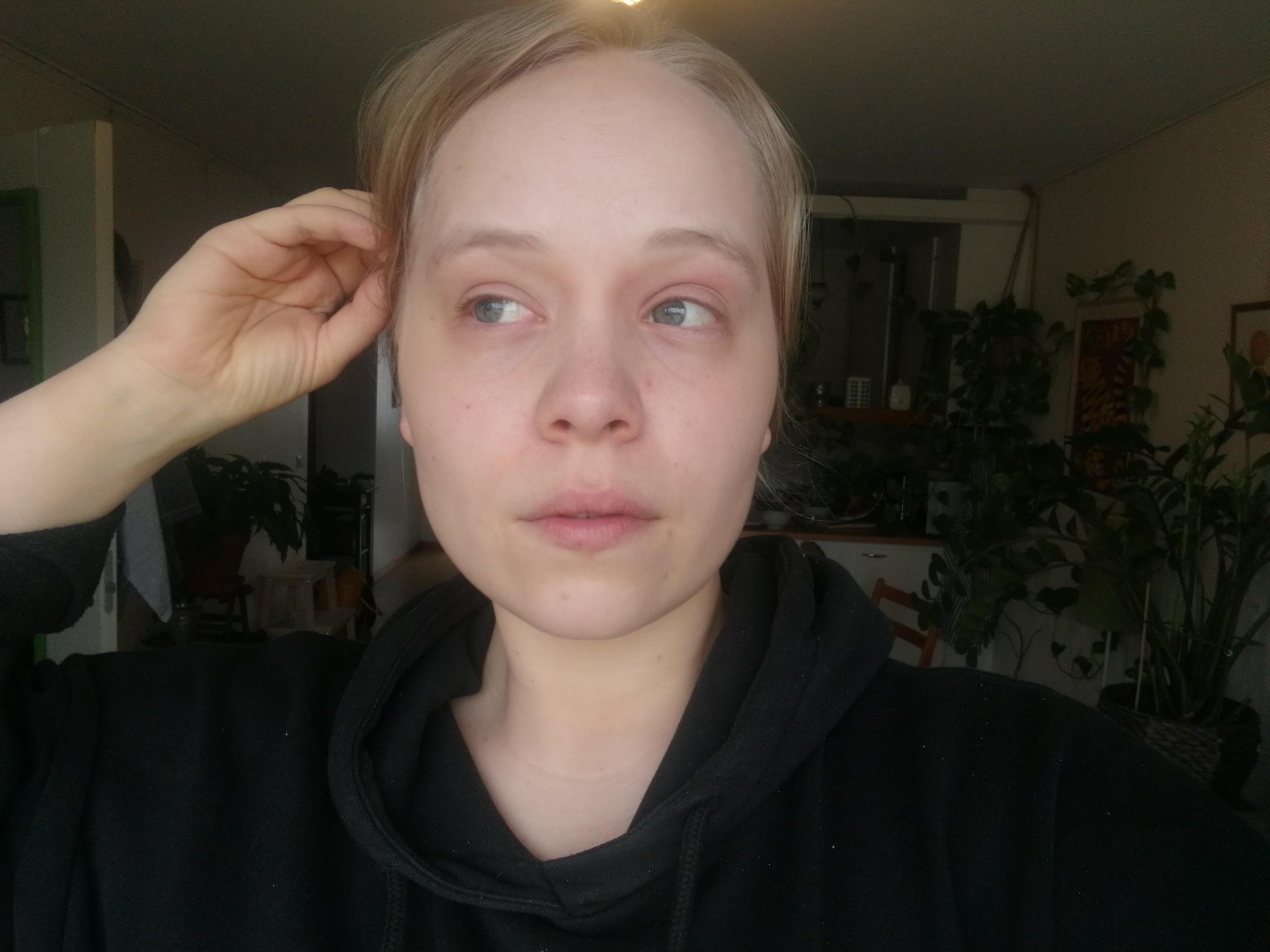 Am I... Oval, maybe? | Scrolller