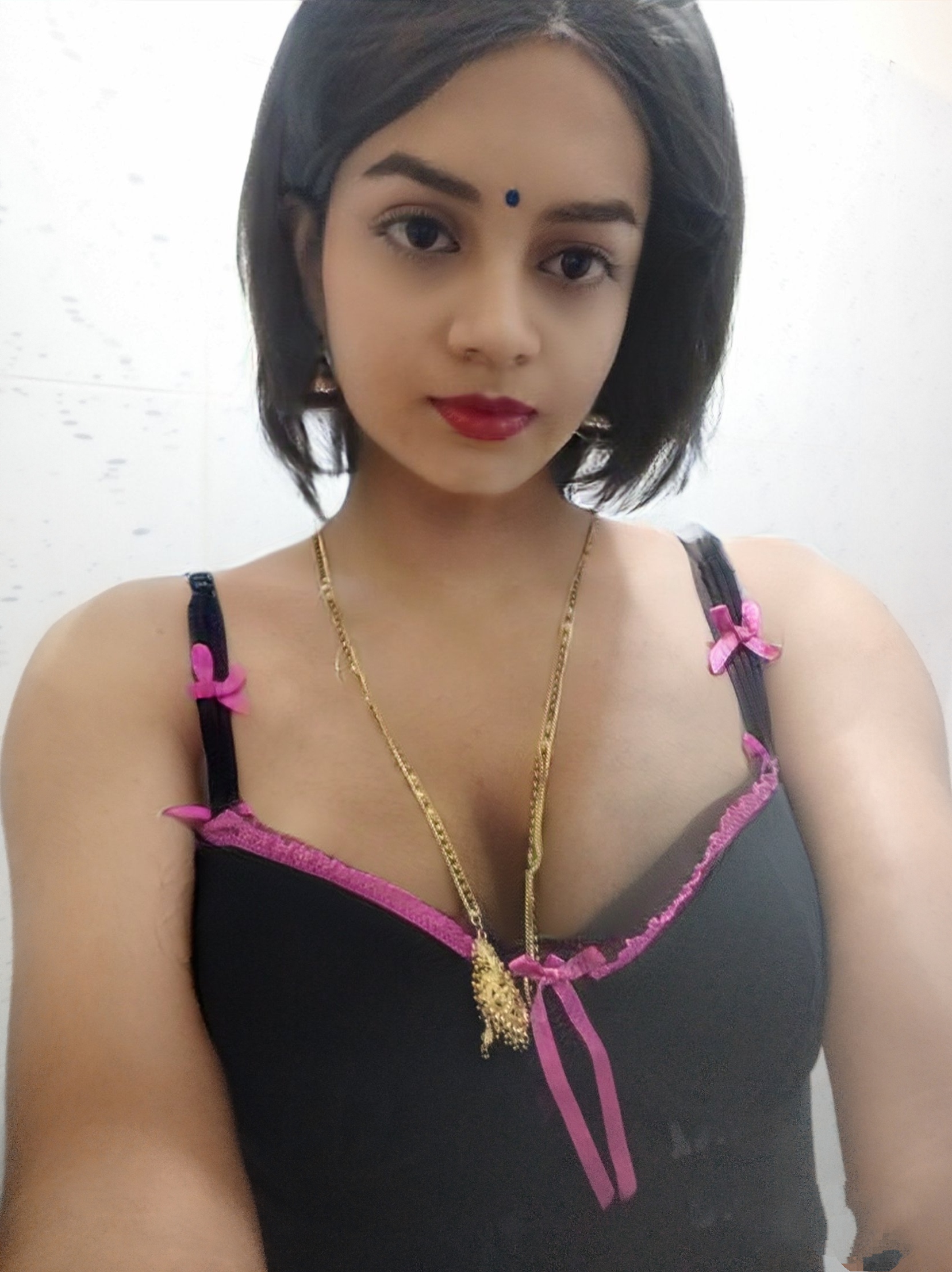 Am i sissy enough to get a BBC 😍 | Scrolller