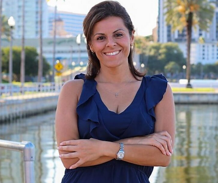 Amanda Makki is a Persian hottie running for Florida's 13th congressional district | Scrolller