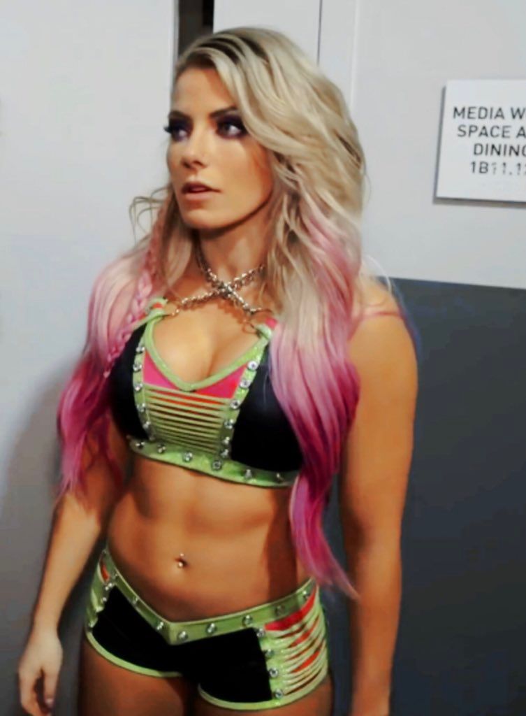 Amazing ring gear | Scrolller