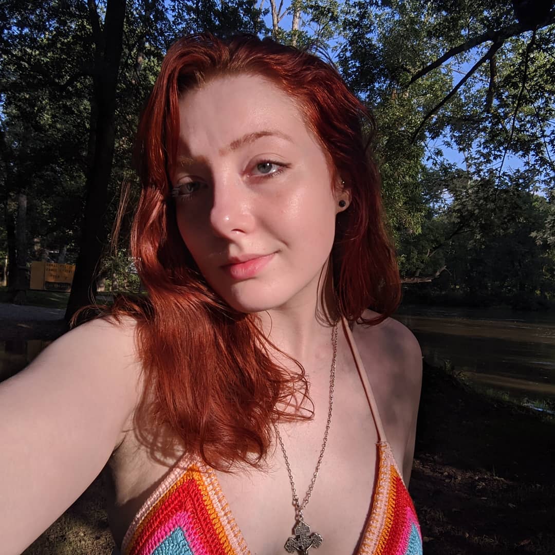 Sunlit beauty. | Scrolller