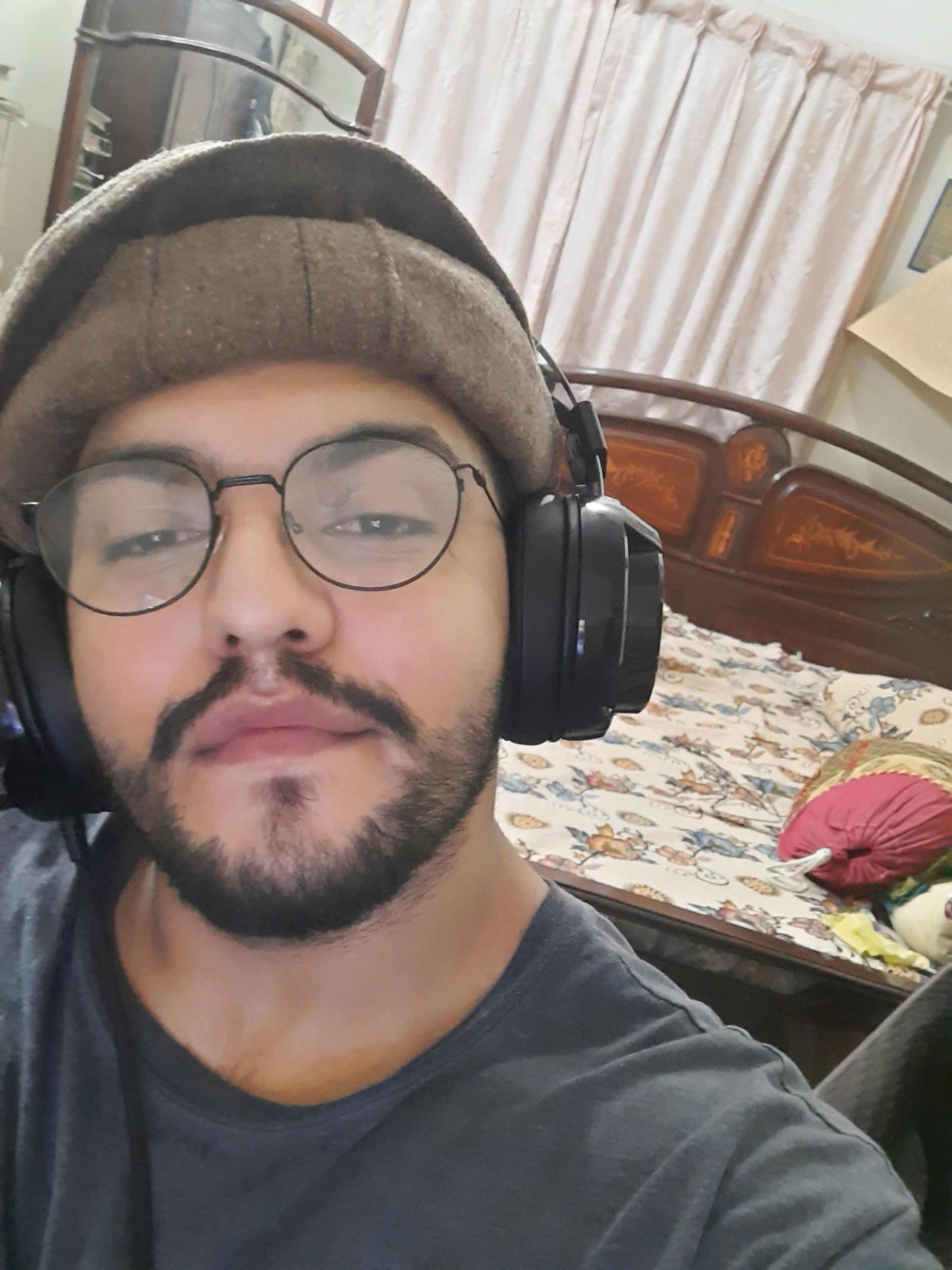 Ami? (24M) | Scrolller