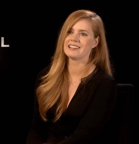 Amy Adams Scrolller
