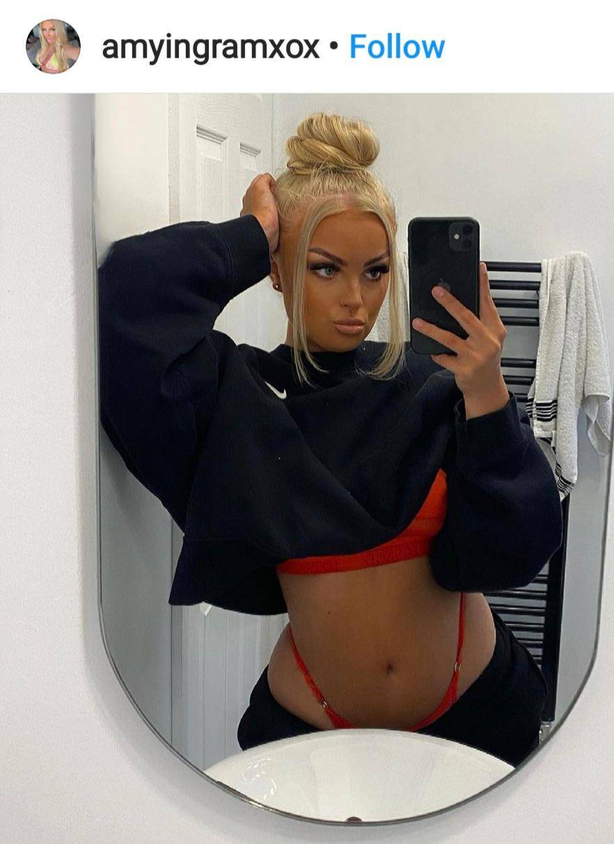 Amy in red | Scrolller