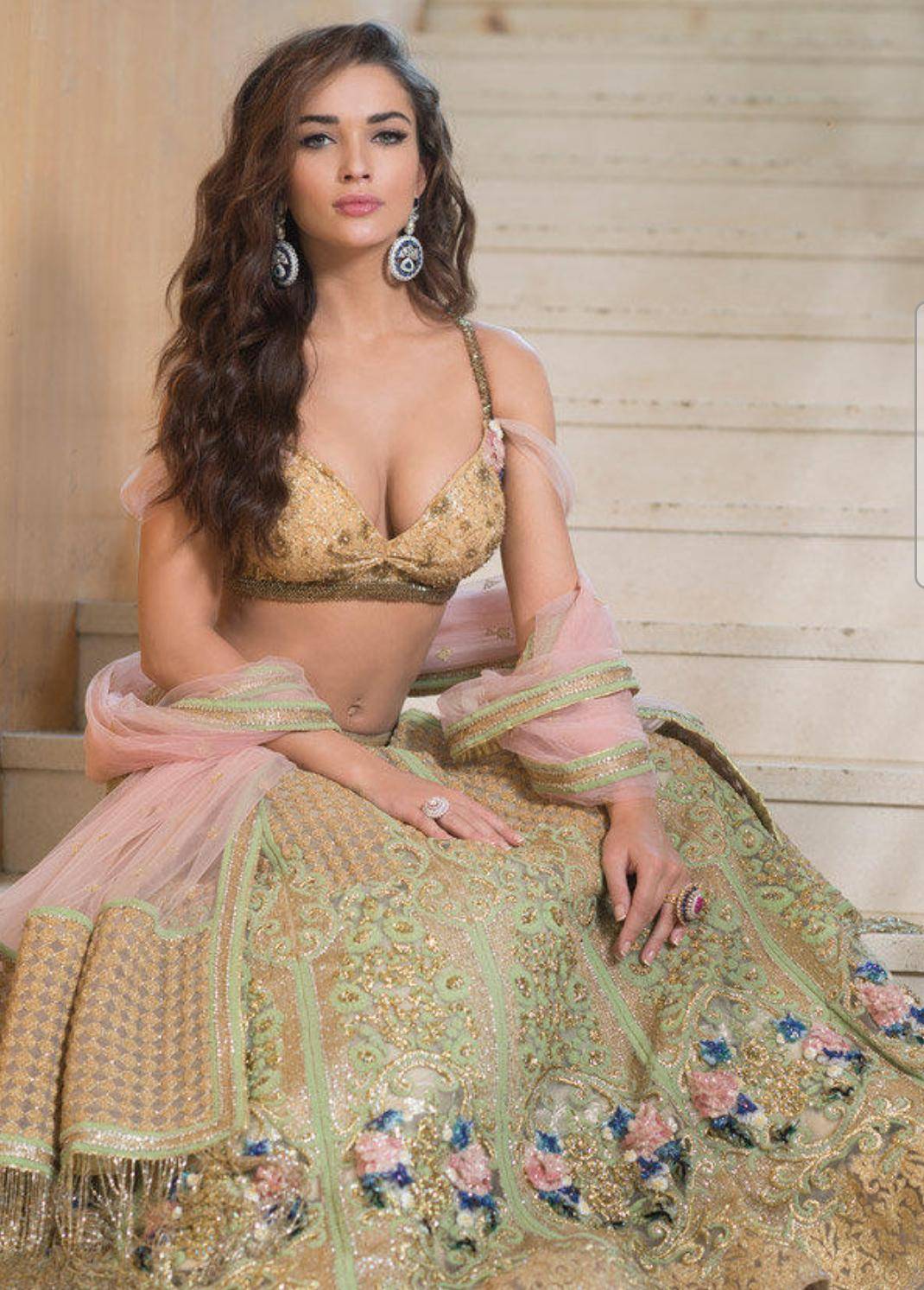 Amy Jackson | Scrolller