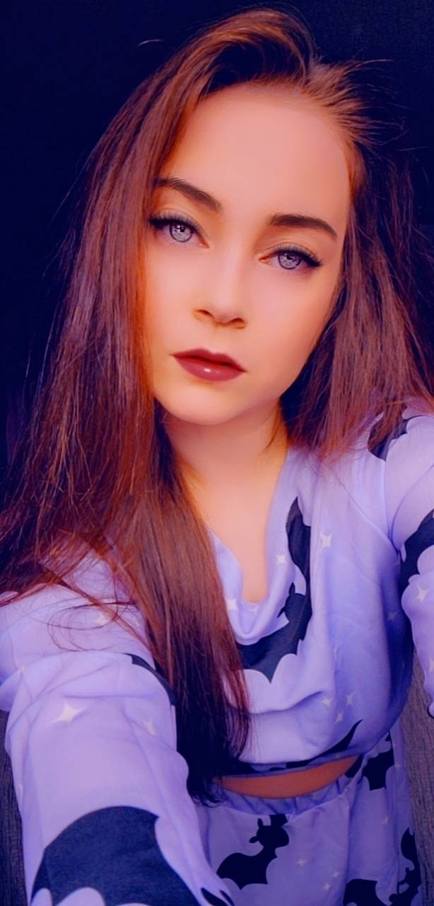 An emo all grown up 🥰 | Scrolller