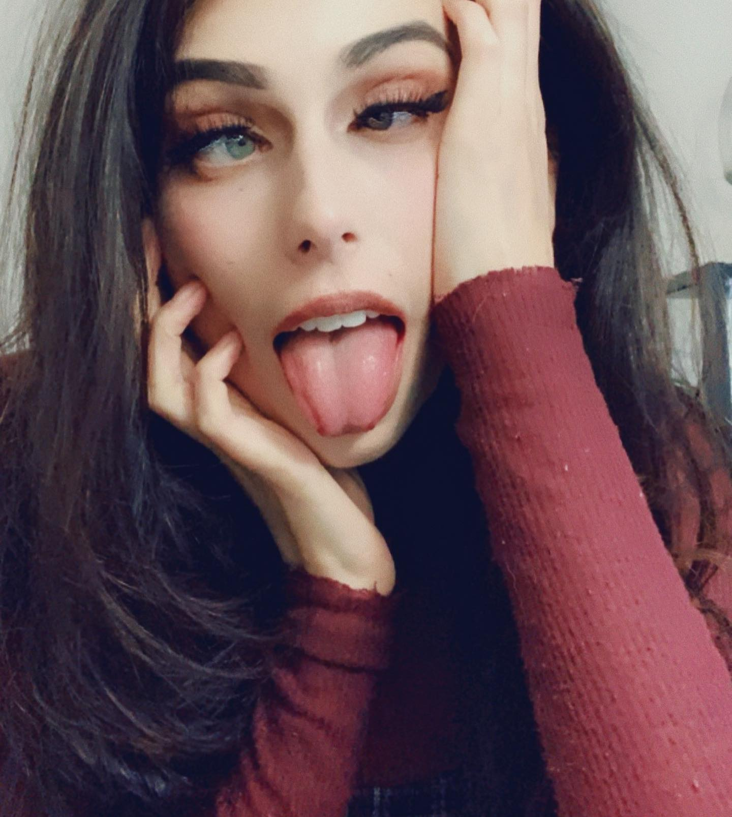 an interesting image...for sure 😶 | Scrolller