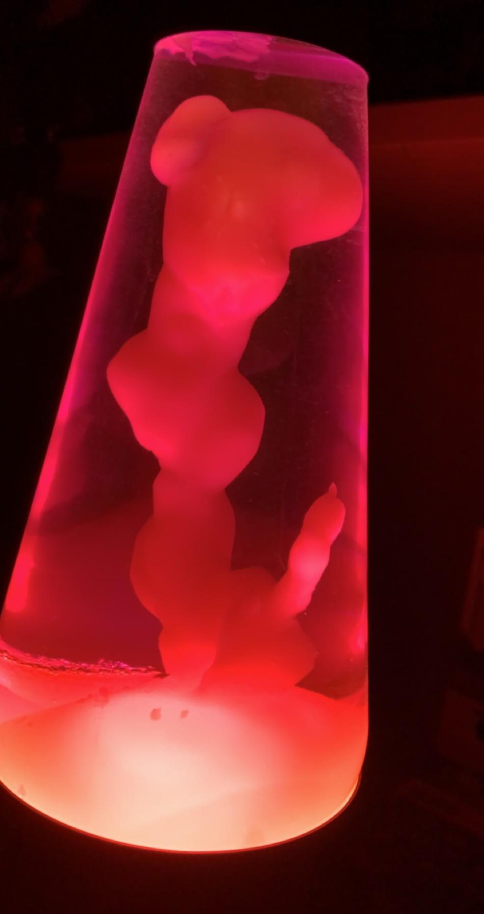 an interesting shape in my lamp. | Scrolller