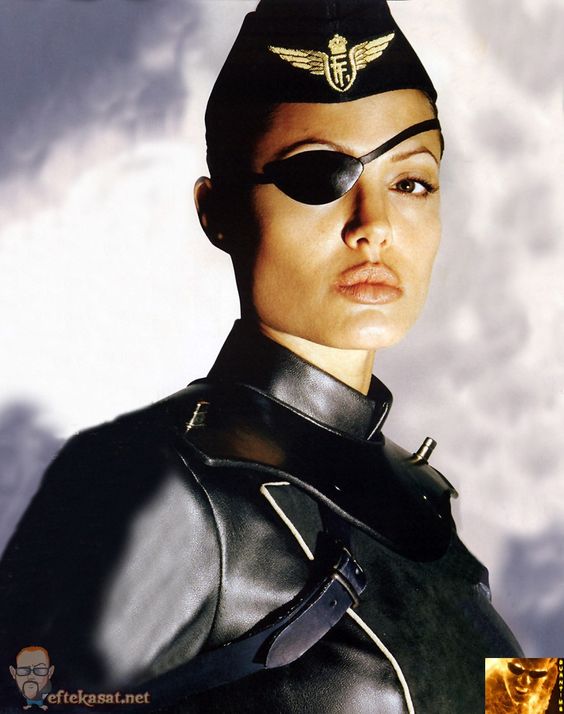 Angelina Jolie in Sky Captain | Scrolller