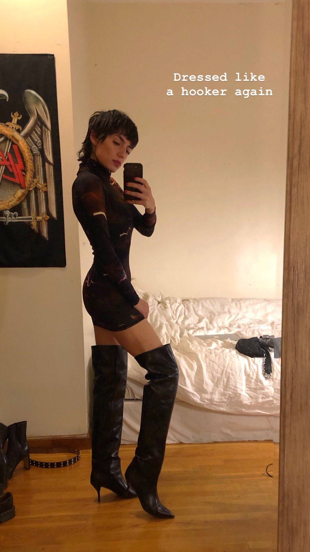 Anna dressed as a hooker | Scrolller