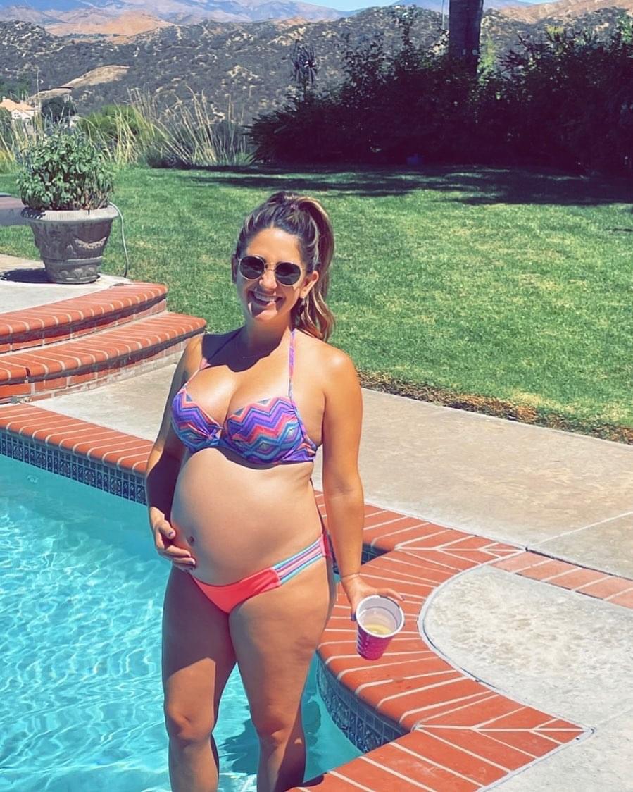 Another bikini’d beauty | Scrolller