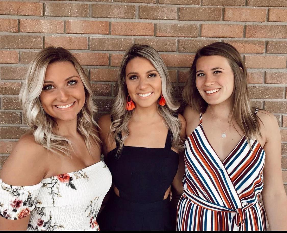 Another brick in the wall | Scrolller