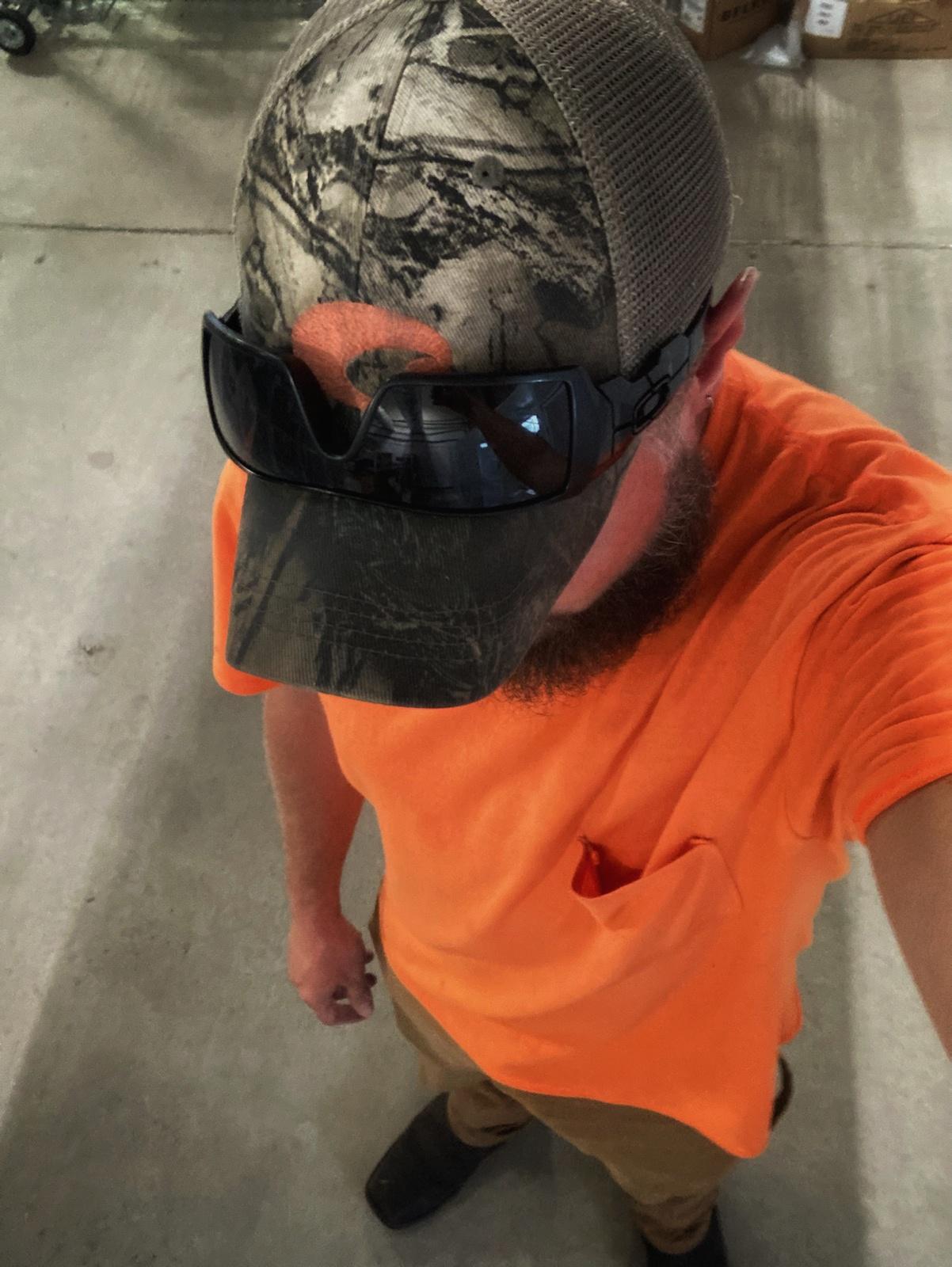 Discover more like Gaycountryboys: Another work day in the books 🤘👌 and Related Content | Scrolller