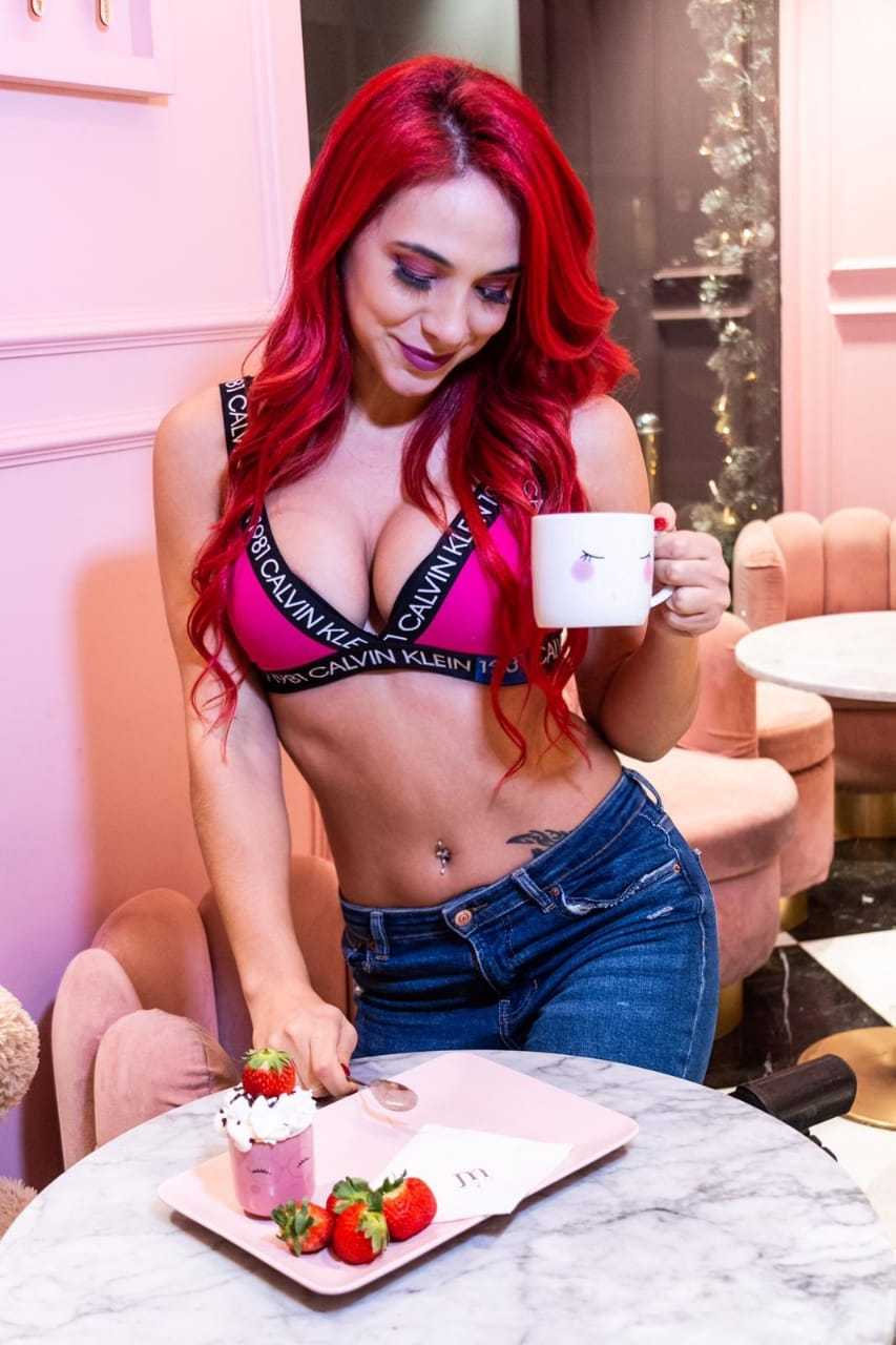 Antonella Arpa | Scrolller