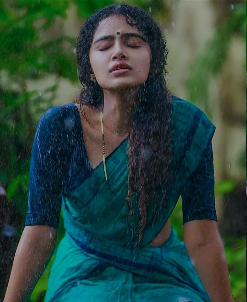 Anupama Parameswaran ready to take your load on her face | Scrolller
