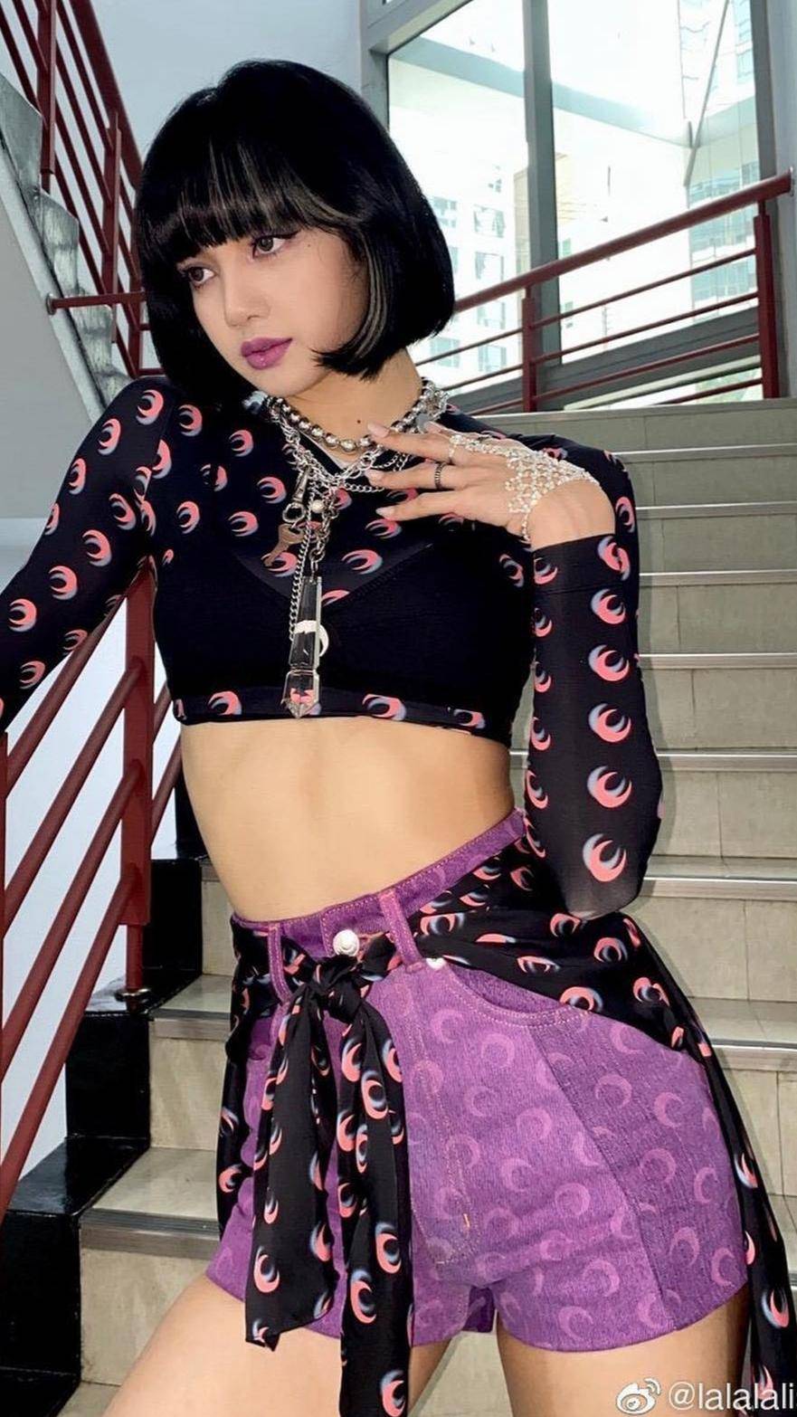 Any Bud wanna jerk off with me to Blackpink, Twice or Itzy? | Scrolller