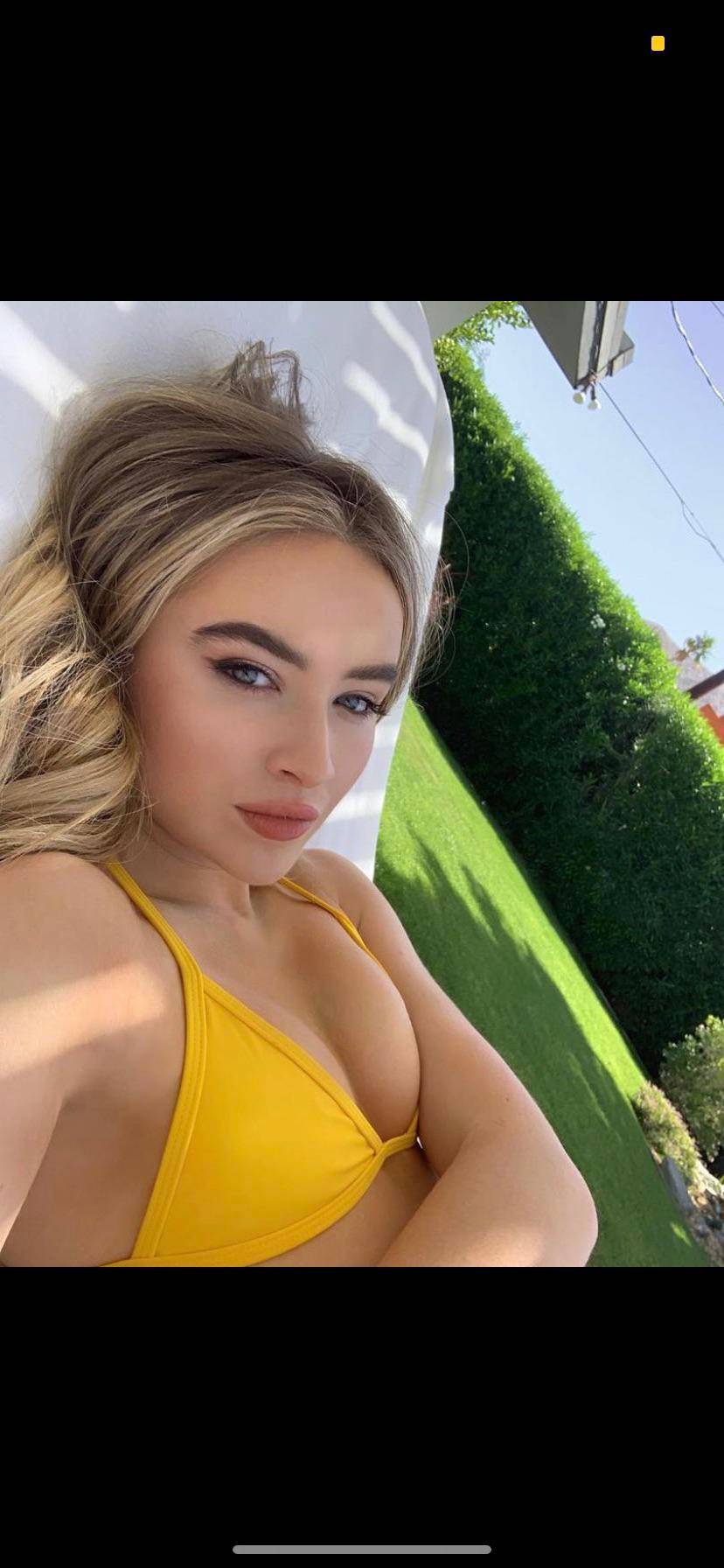Any buds want to stroke each other to sabrina carpenter? | Scrolller