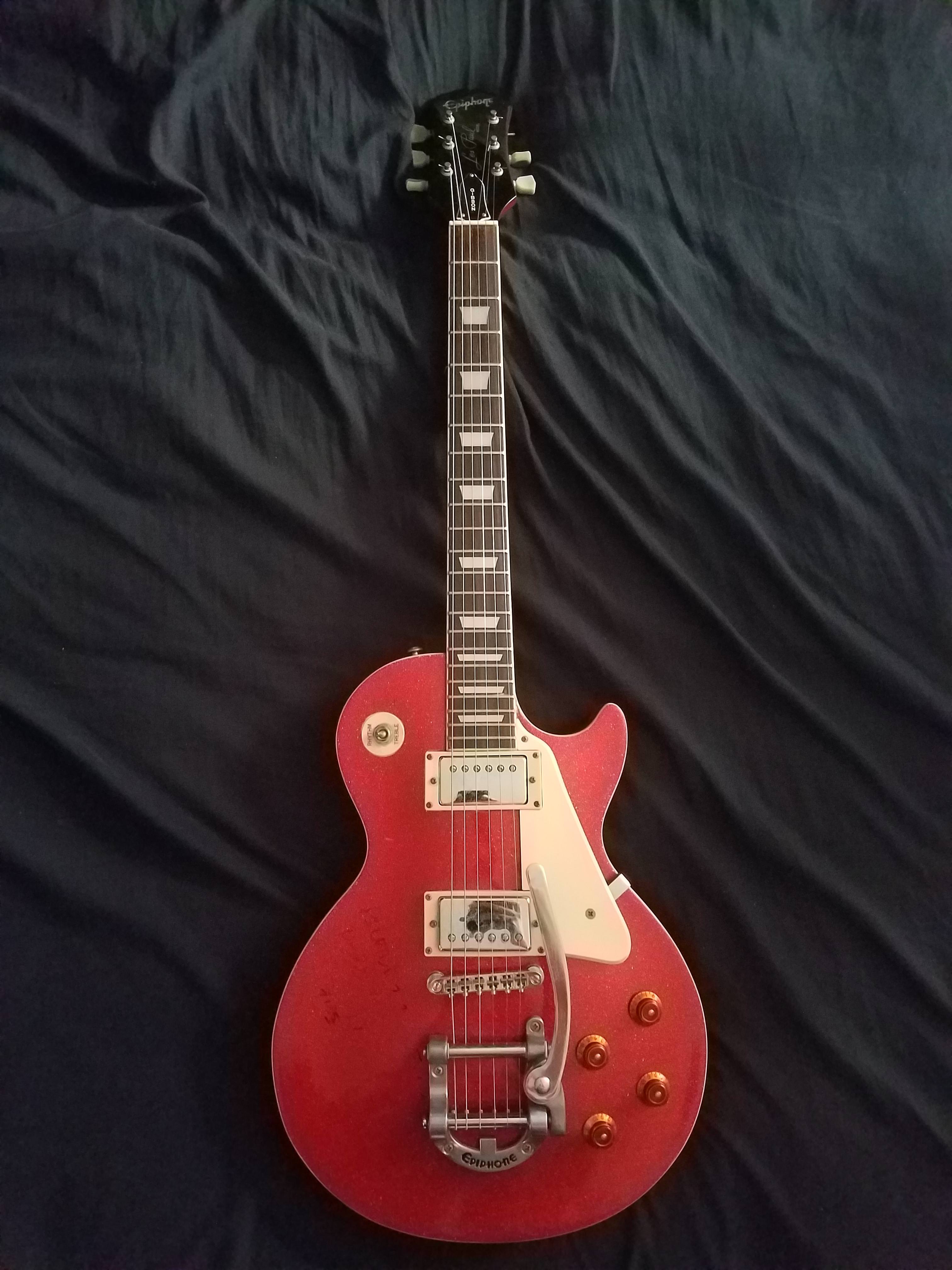 Any idea how much this Les Paul is worth? | Scrolller