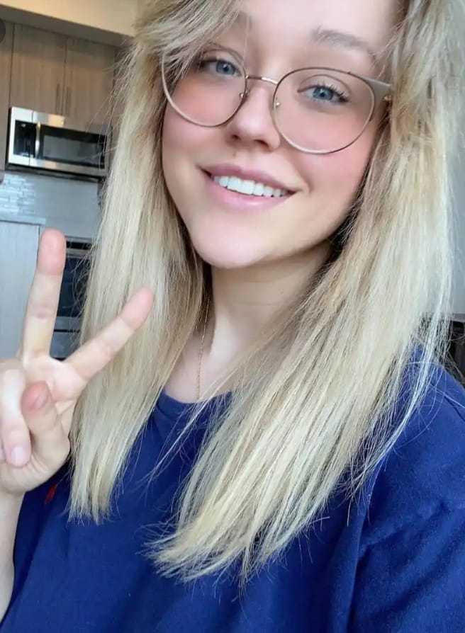 Any sissy pm here to serve mommy and get humiliated by mommy pm kik: mariewilsony | Scrolller