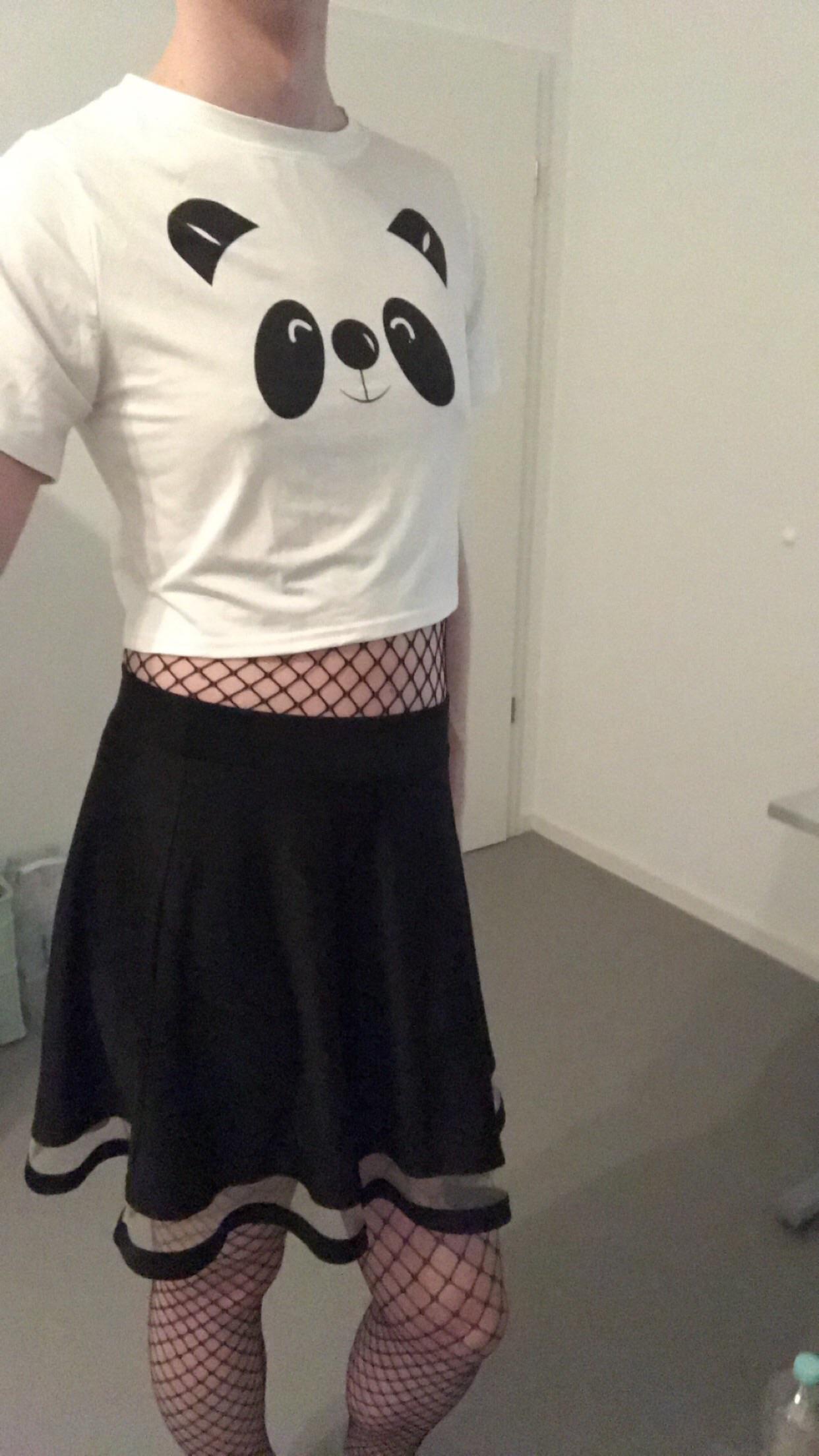 Anybody want to cuddle? I’d like to open a femboy cuddling service :3 | Scrolller