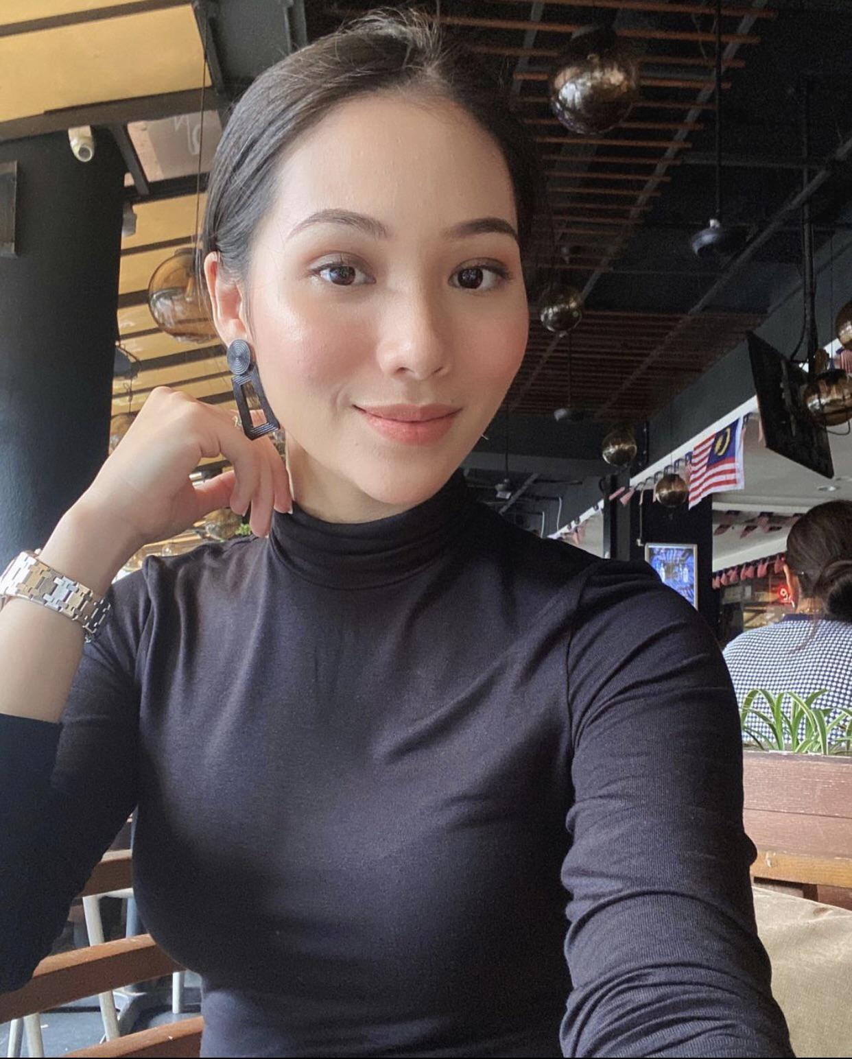 Anyone cam tribute her? | Scrolller