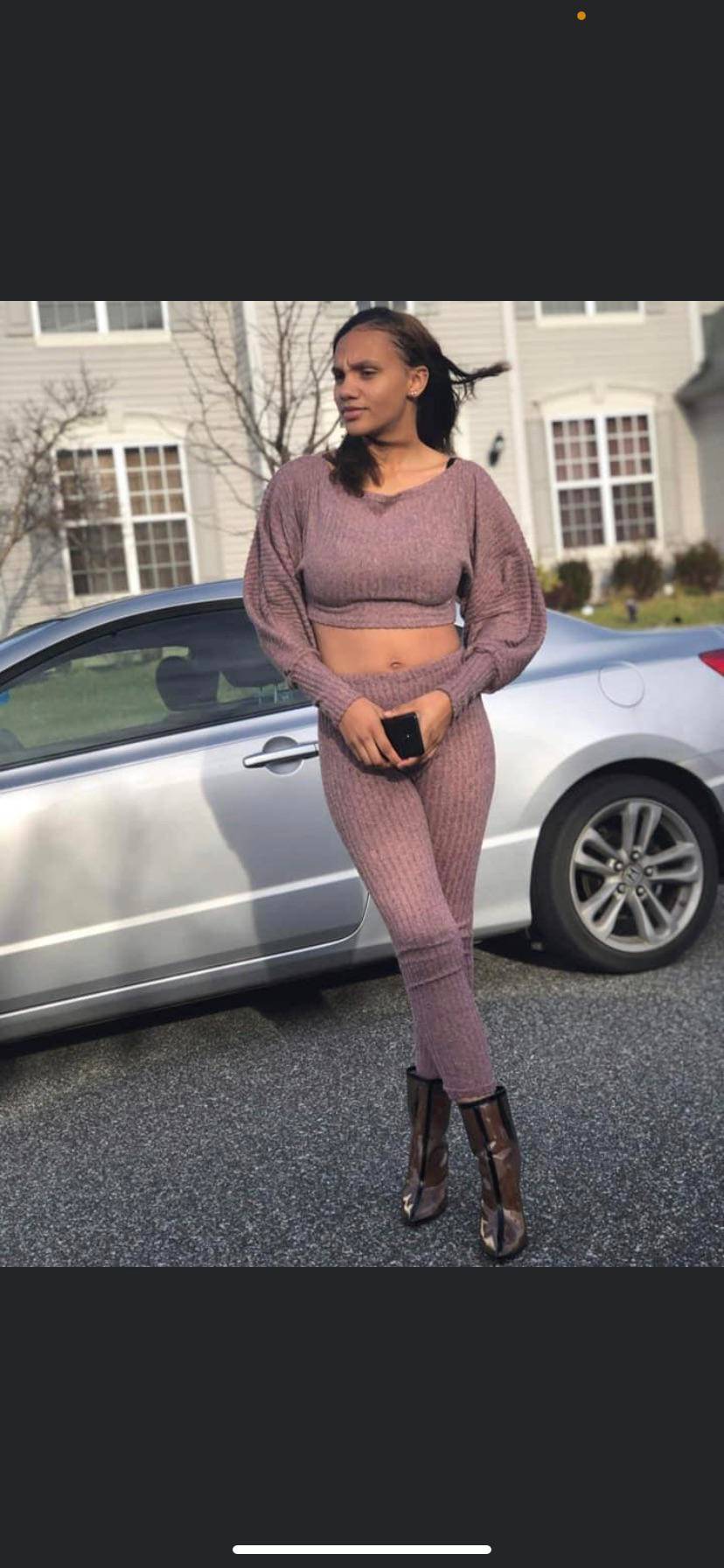 Anyone got her only fans ?? | Scrolller