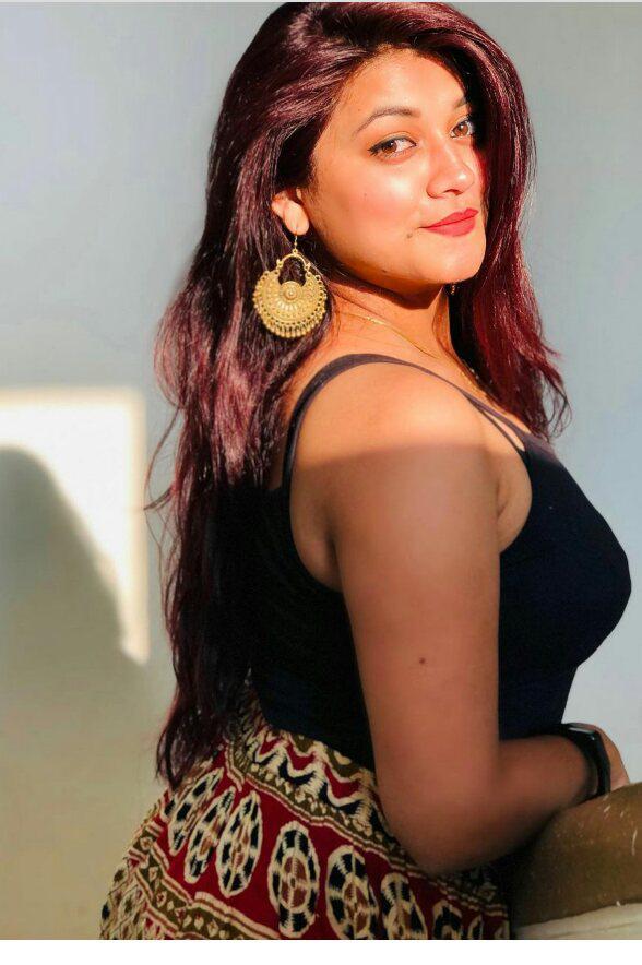 Anyone has her private tango ? @saylikulkarni | Scrolller