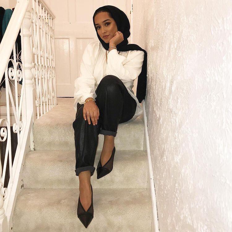 Anyone wanna jerk off to friends/family? DM me | Scrolller