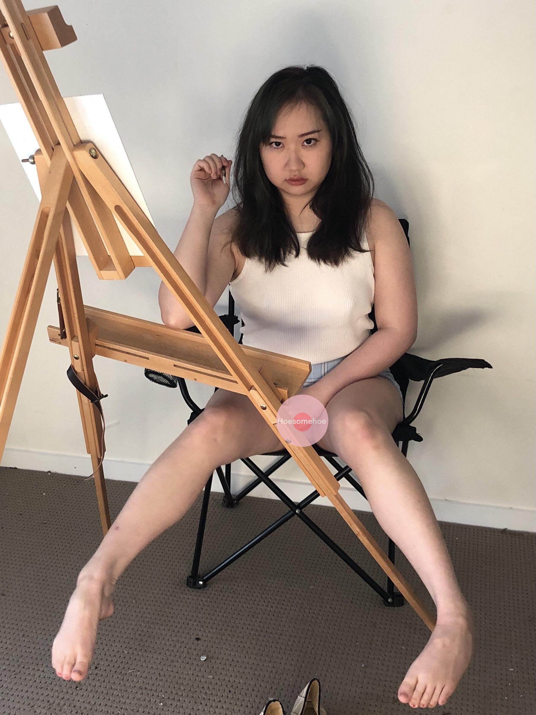 Only guys who likes small thicc Asian artists can f me and that’s the rules 😠 | Scrolller