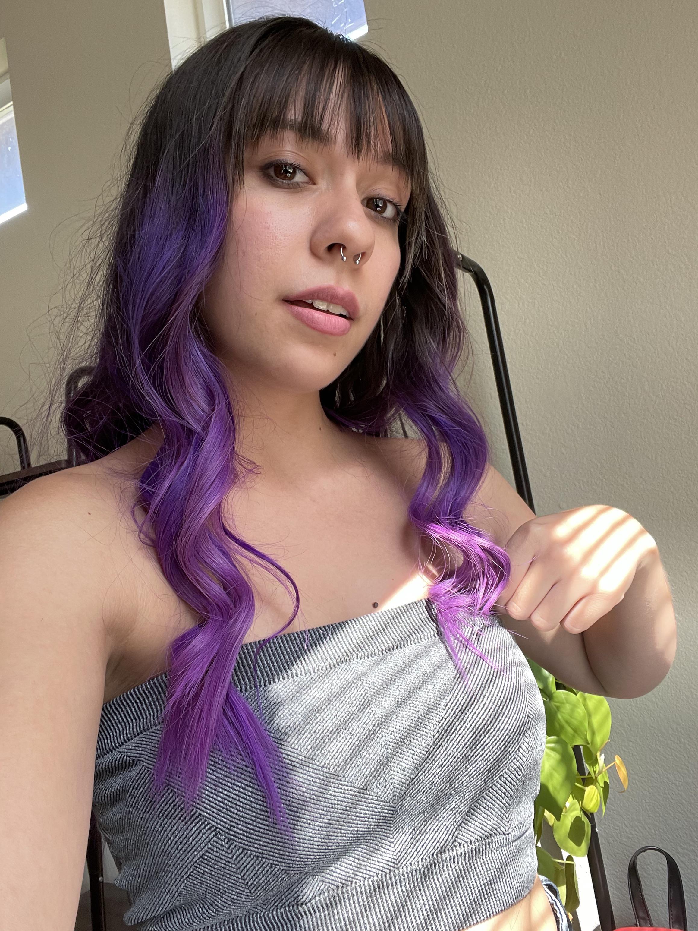 Are you into purple hair? [F23] | Scrolller