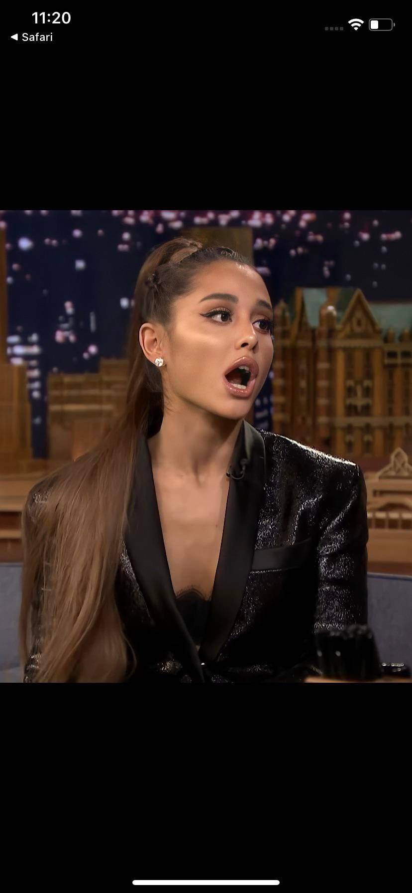 Ariana Grande | Scrolller