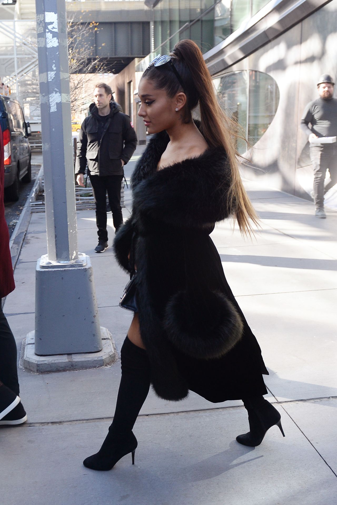 Ariana Grande thigh high boots | Scrolller