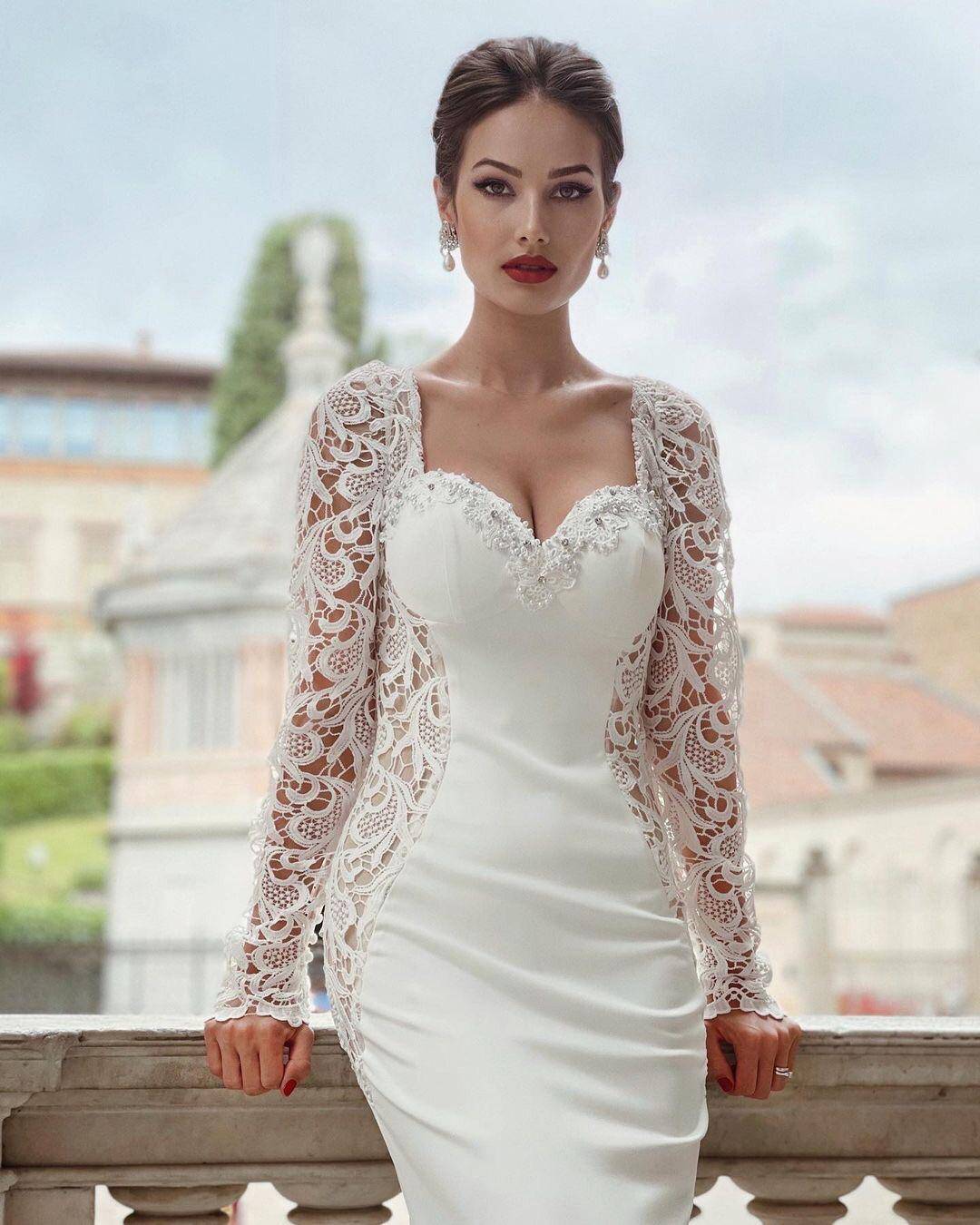 Arina Scrolller