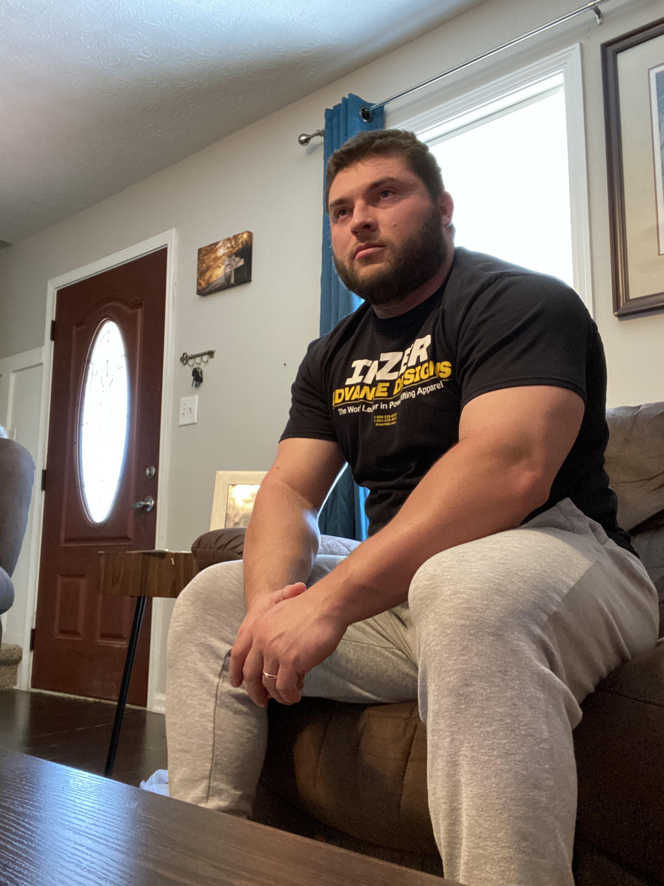 Arms look thick | Scrolller