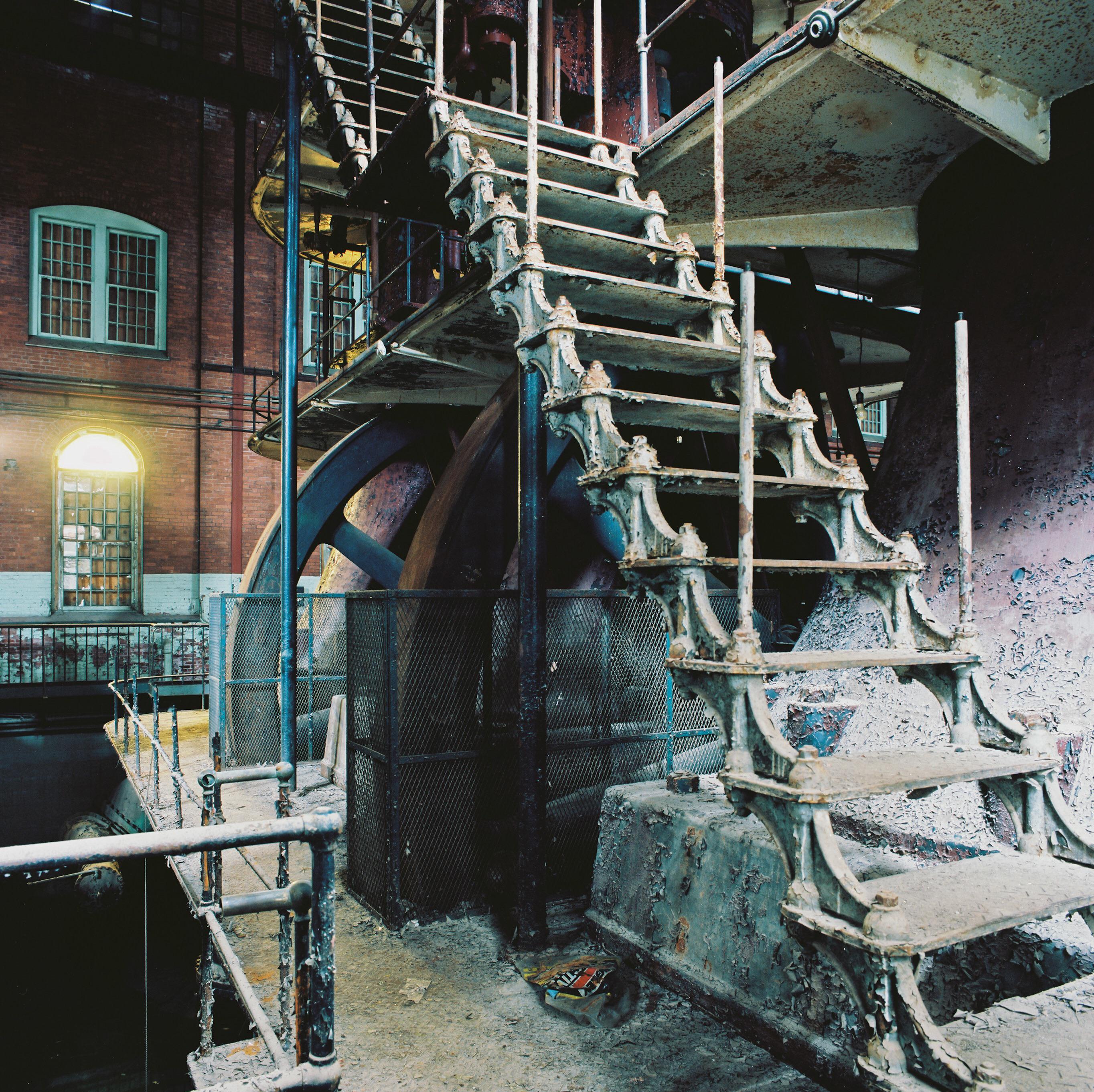 Ascending metal bones.[OC] | Scrolller