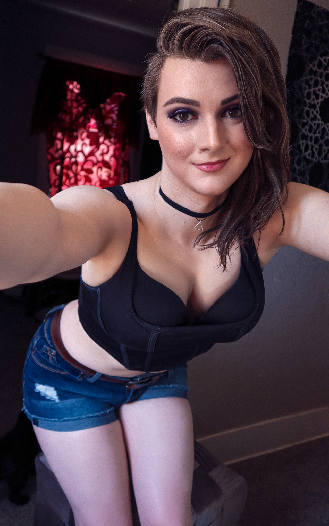 Ashley Barron | Scrolller