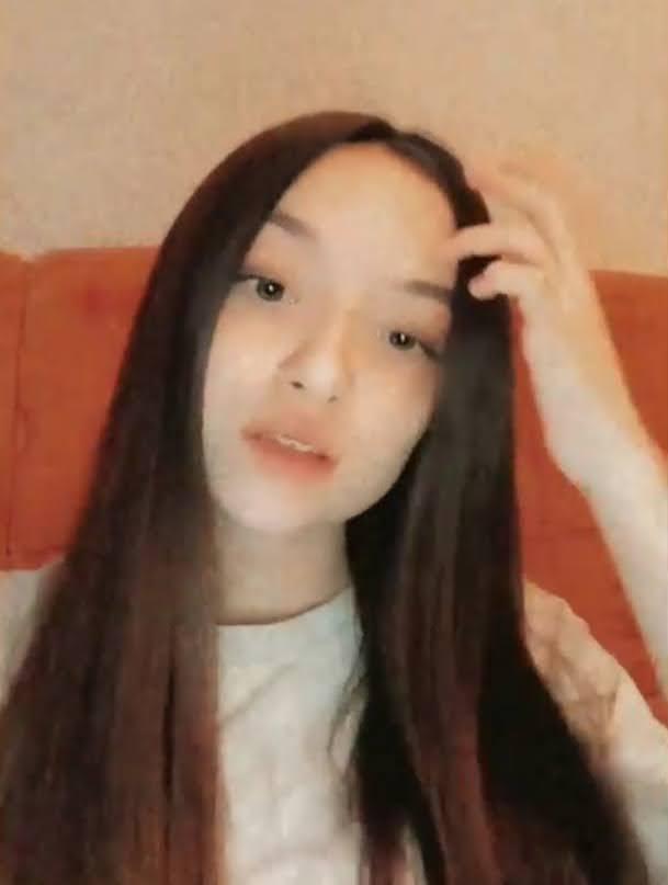 Asisn teen | Scrolller