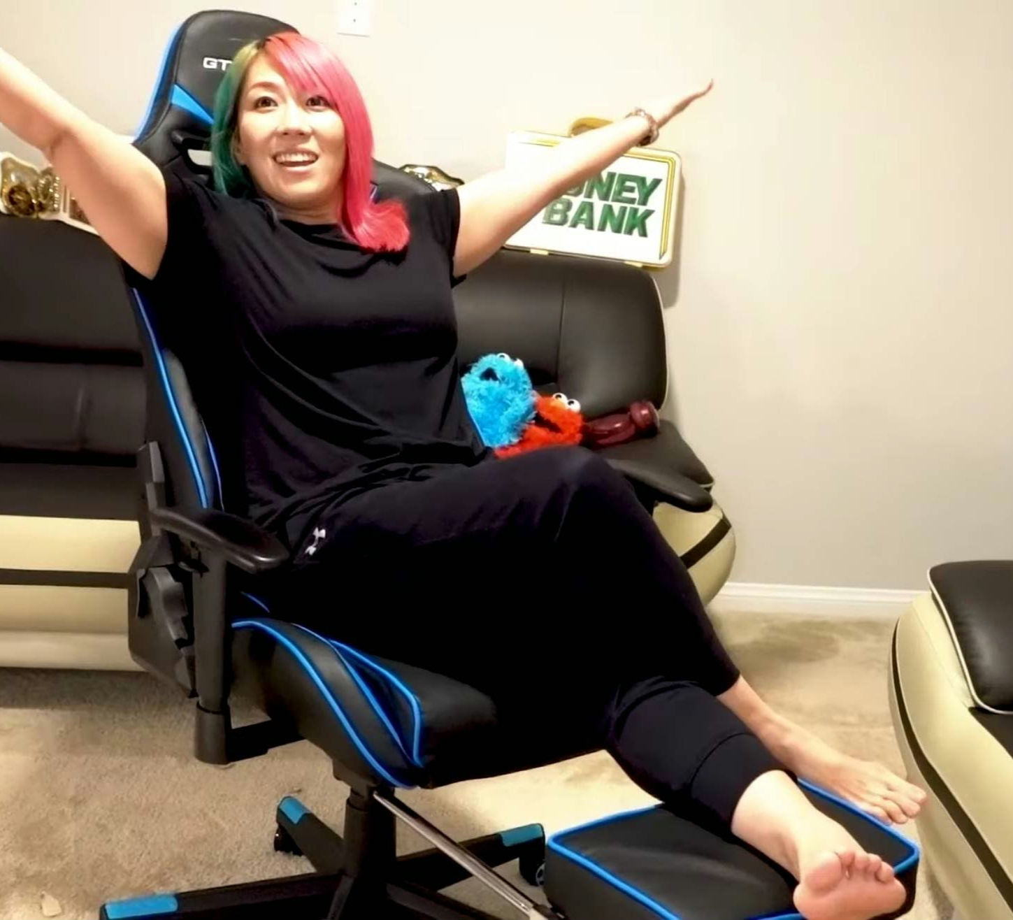 Asuka in her chair | Scrolller