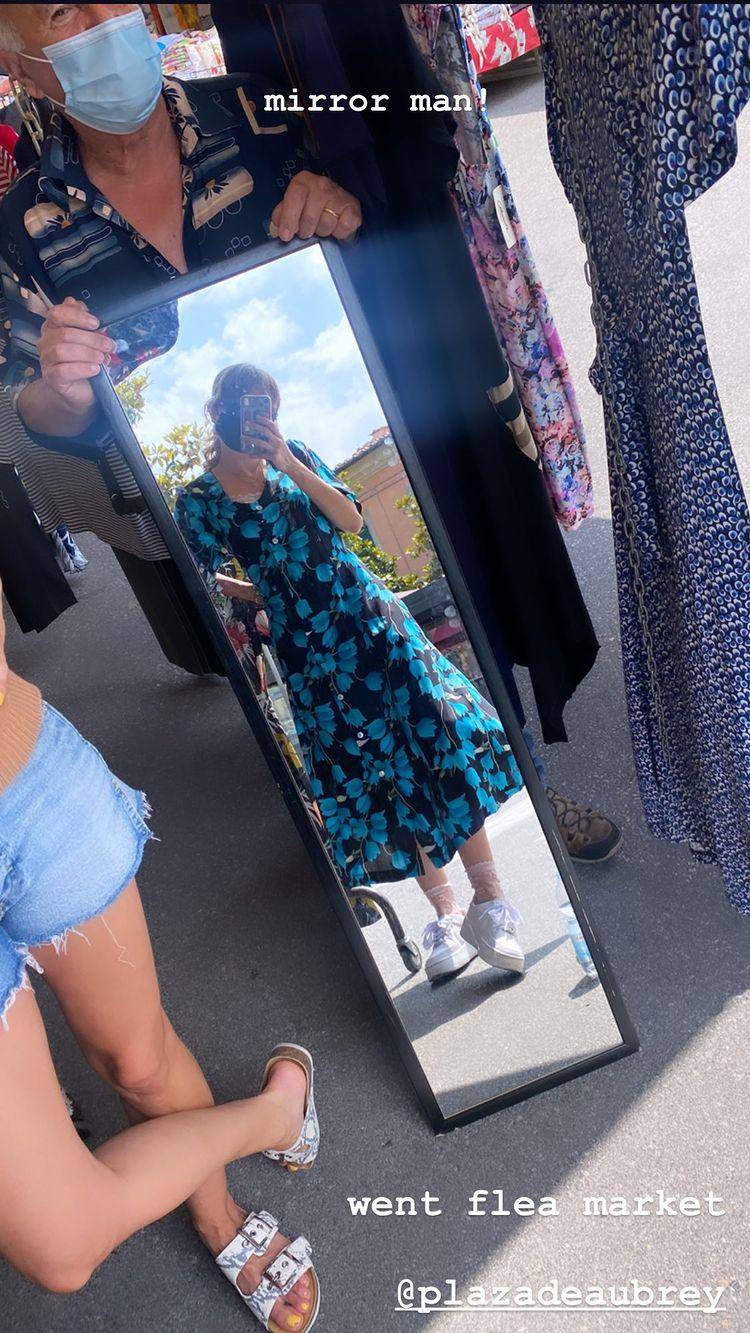 At the flea market | Scrolller