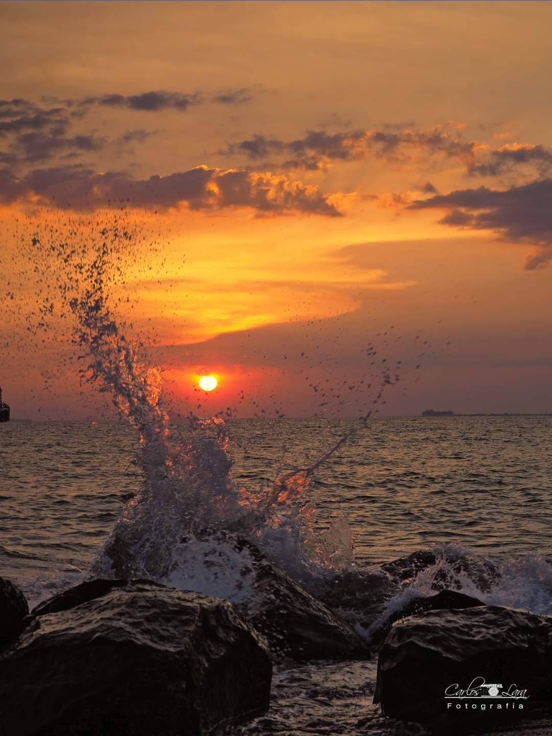 Atardecer en Caldera. | Scrolller
