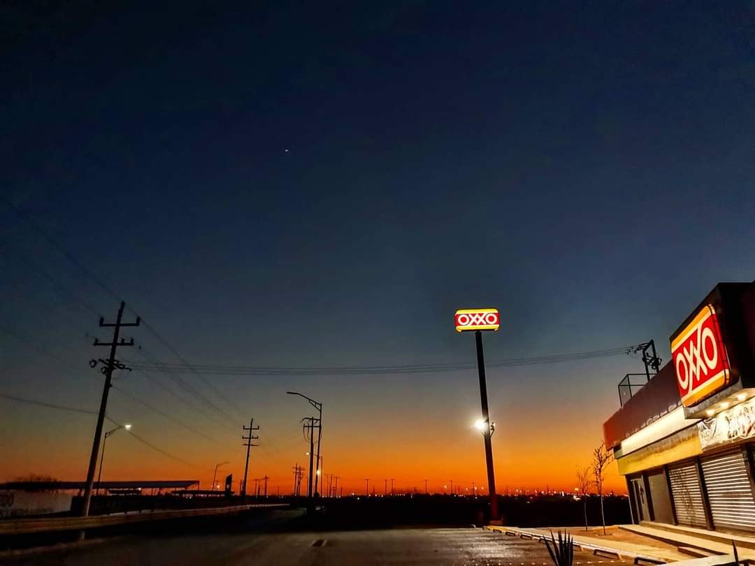 Atardecer en Nuevo Laredo | Scrolller